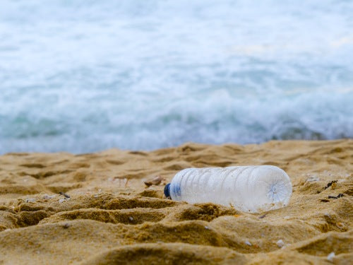 8 Proven Ways We Can Reduce Water Pollution – GreenLivingLife